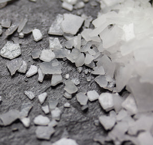 Magnesium Flakes, their benefits and how to use them – Sea Magik