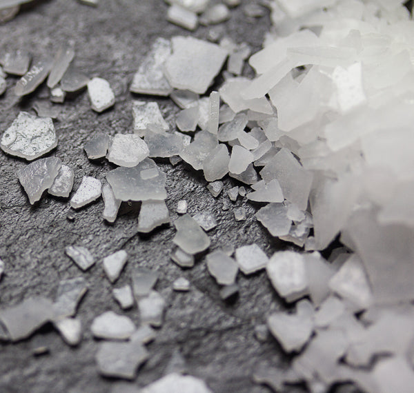 Magnesium Flakes, their benefits and how to use them – Sea Magik